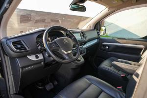 Melns Citroen Jumpy 2018 Marijampole, ar dzinēja tilpumu 2.00 L un nobraukumu 153 tūkst. km par 19950 €, foto 25 vietnē AUTOMOTO.COM.LV