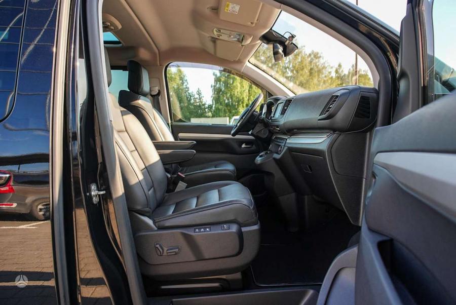 Melns Citroen Jumpy 2018 Marijampole, ar dzinēja tilpumu 2.00 L un nobraukumu 153 tūkst. km par 19950 €, foto 42 vietnē AUTOMOTO.COM.LV