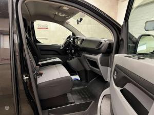 Black Citroen Jumpy 2019 in Marijampole, with an engine capacity of 1.50 L and mileage of 224 thousand km for 15125 €, photo 12 on AUTOMOTO.COM.LV