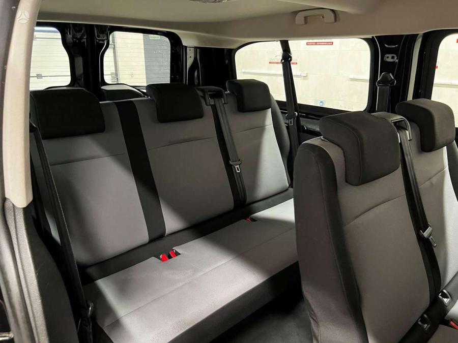 Black Citroen Jumpy 2019 in Marijampole, with an engine capacity of 1.50 L and mileage of 224 thousand km for 15125 €, photo 14 on AUTOMOTO.COM.LV