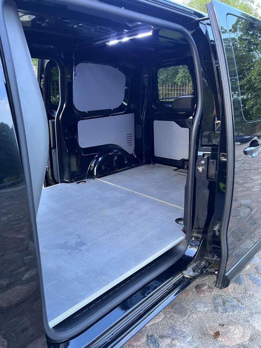 Black Citroen Jumpy 2021 in Rokiskis, with an engine capacity of 2.00 L and mileage of 167 thousand km for 10300 €, photo 24 on AUTOMOTO.COM.LV
