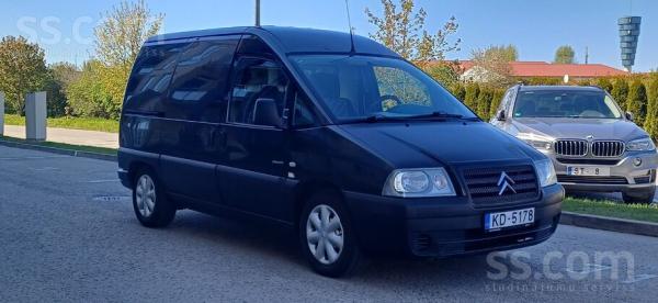 Melns Citroen Jumpy 2005 Rīga, ar dzinēja tilpumu 2.00 L un nobraukumu 225 tūkst. km par 24500 €, foto 3 vietnē AUTOMOTO.COM.LV