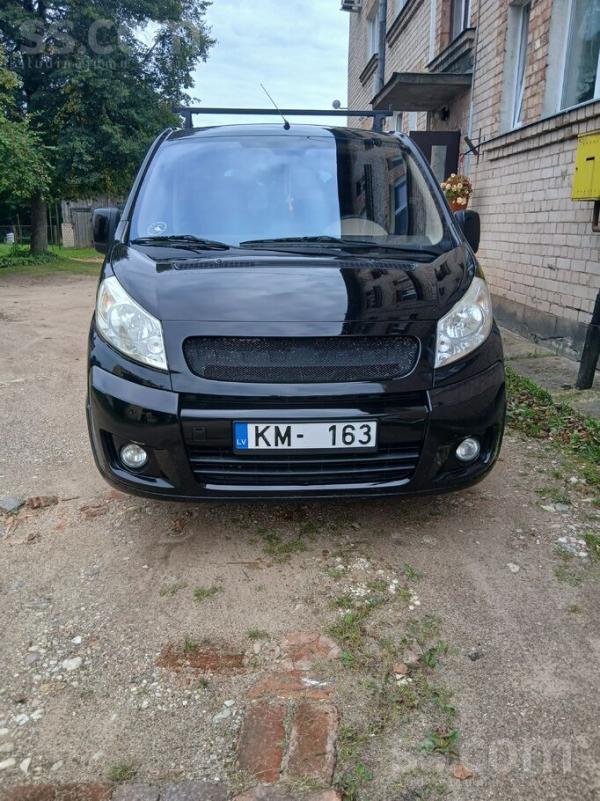 Black Citroen Jumpy 2010 in Kraslava, with an engine capacity of 2.00 L and mileage of 255 thousand km for 3300 €, photo 1 on AUTOMOTO.COM.LV