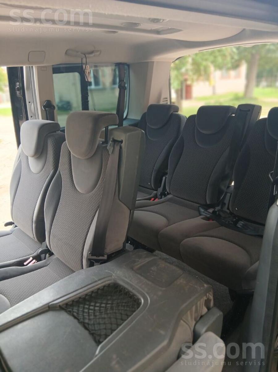 Black Citroen Jumpy 2010 in Kraslava, with an engine capacity of 2.00 L and mileage of 255 thousand km for 3300 €, photo 4 on AUTOMOTO.COM.LV