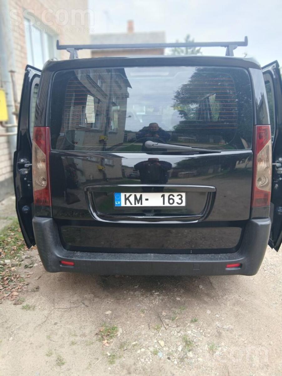 Black Citroen Jumpy 2010 in Kraslava, with an engine capacity of 2.00 L and mileage of 255 thousand km for 3300 €, photo 6 on AUTOMOTO.COM.LV