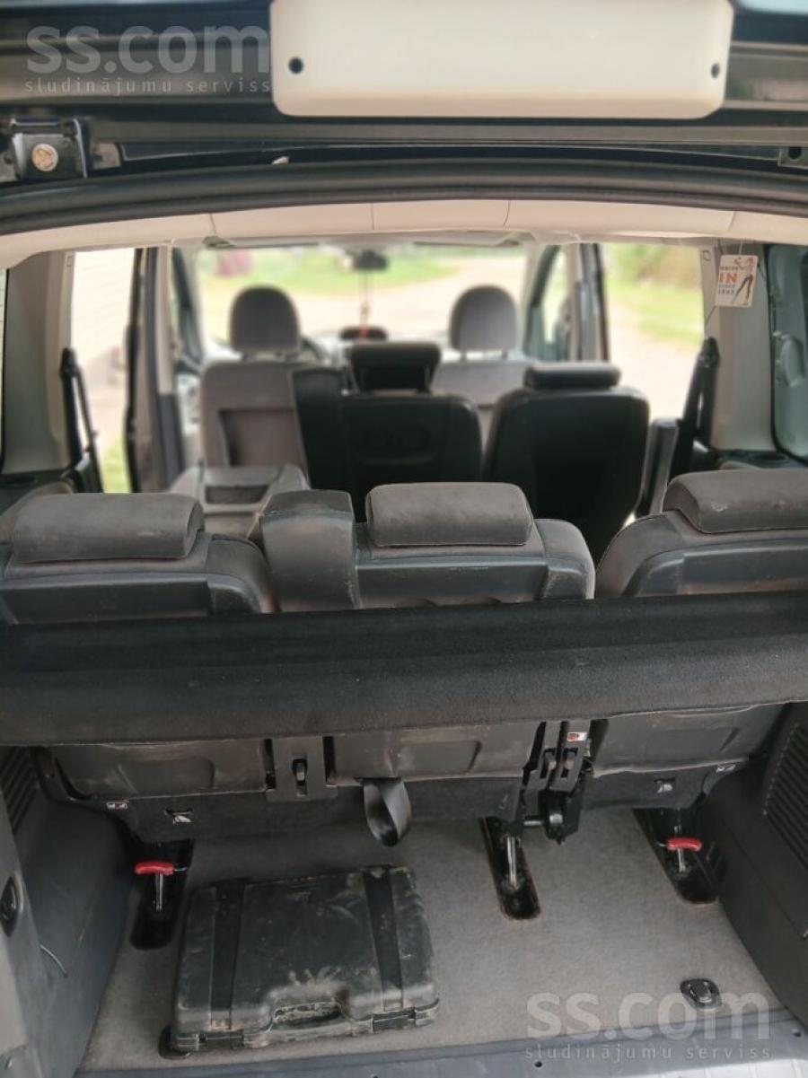 Black Citroen Jumpy 2010 in Kraslava, with an engine capacity of 2.00 L and mileage of 255 thousand km for 3300 €, photo 9 on AUTOMOTO.COM.LV