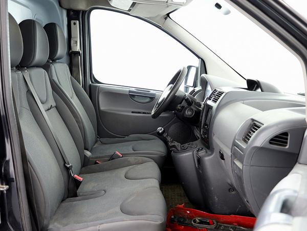 Black Citroen Jumpy 2013 in Tallinn, with an engine capacity of 2.00 L and mileage of 344 thousand km for 1699 €, photo 6 on AUTOMOTO.COM.LV