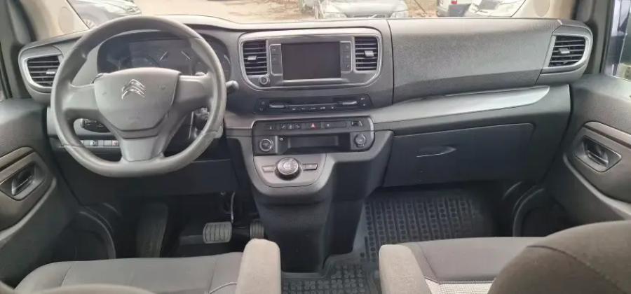Black Citroen Jumpy 2017 in Valmiera, with an engine capacity of 2.00 L and mileage of 175 thousand km for 19000 €, photo 8 on AUTOMOTO.COM.LV