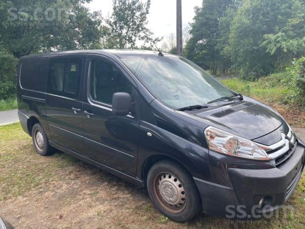 Black Citroen Jumpy 2016 in Riga, with an engine capacity of 2.00 L and mileage of 239 thousand km for 8000 €, photo 1 on AUTOMOTO.COM.LV