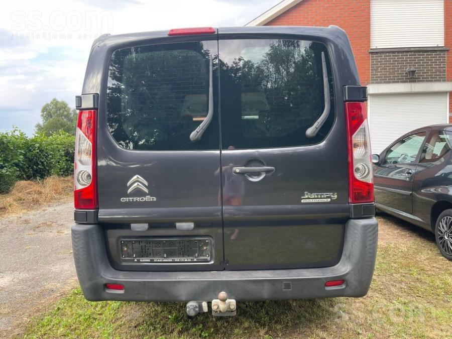 Black Citroen Jumpy 2016 in Riga, with an engine capacity of 2.00 L and mileage of 239 thousand km for 8000 €, photo 4 on AUTOMOTO.COM.LV