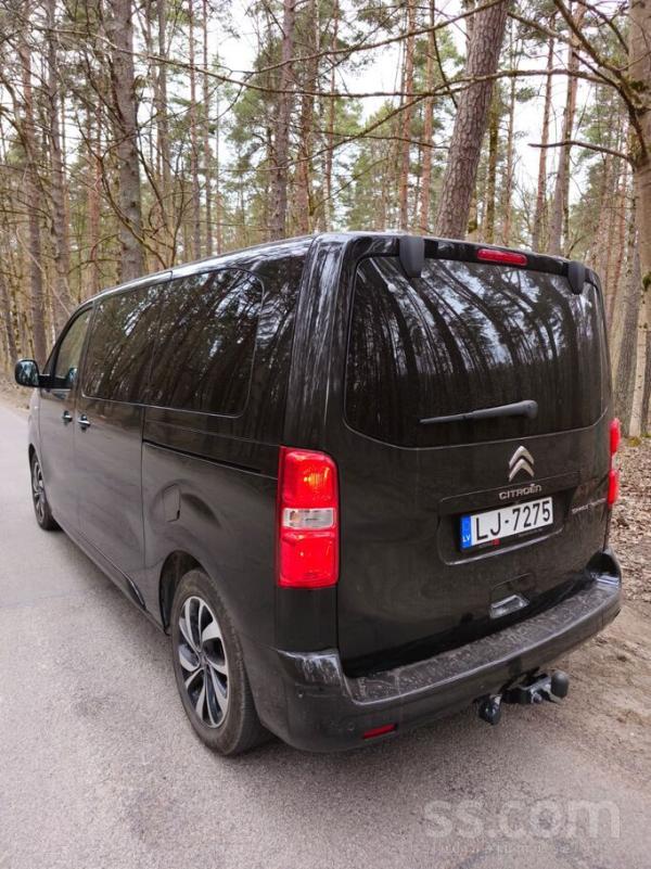 Melns Citroen Jumpy 2018 Rīga, ar dzinēja tilpumu 2.00 L un nobraukumu 204 tūkst. km par 19950 €, foto 4 vietnē AUTOMOTO.COM.LV