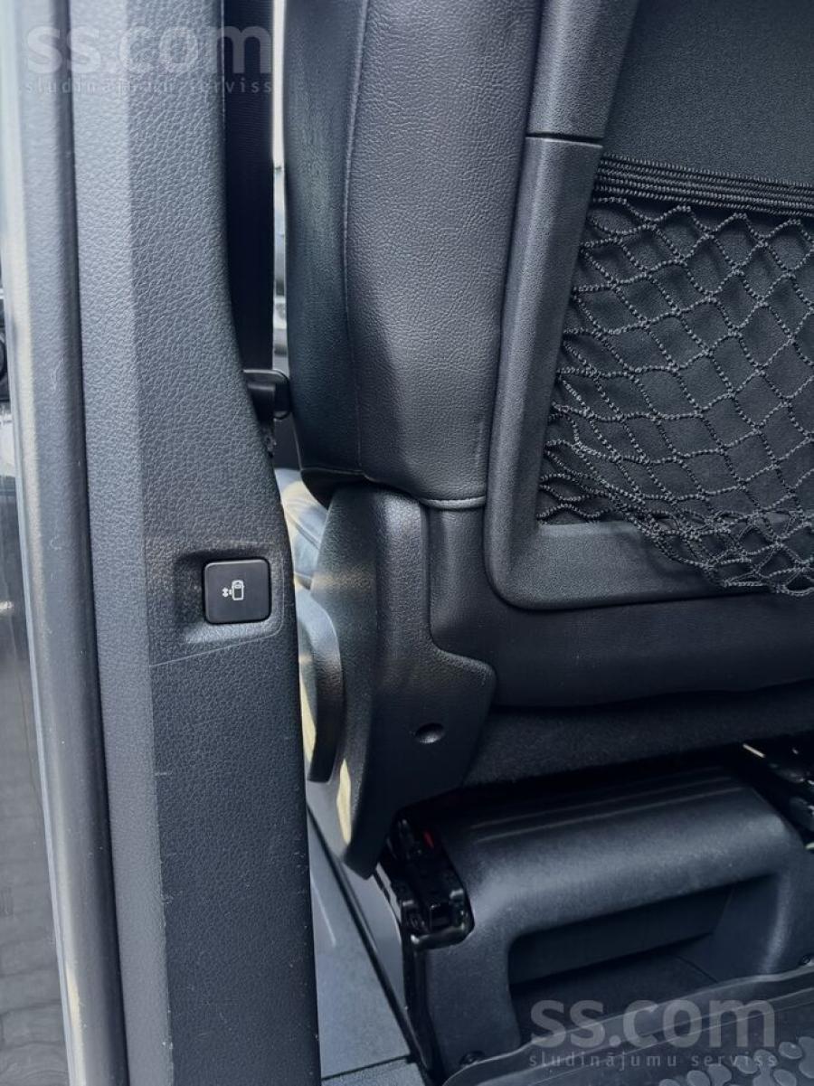 Melns Citroen Jumpy 2018 Rīga, ar dzinēja tilpumu 2.00 L un nobraukumu 226 tūkst. km par 19000 €, foto 12 vietnē AUTOMOTO.COM.LV