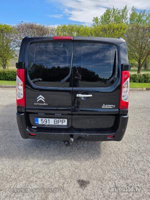 Black Citroen Jumpy 2015 in Maardu, with an engine capacity of 2.00 L and mileage of 241 thousand km for 8000 €, photo 5 on AUTOMOTO.COM.LV