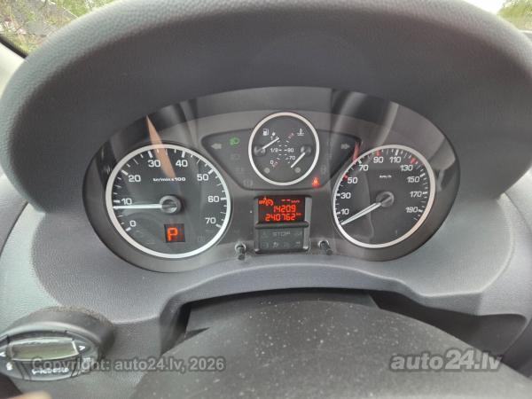 Melns Citroen Jumpy 2015 Mardu, ar dzinēja tilpumu 2.00 L un nobraukumu 241 tūkst. km par 8000 €, foto 9 vietnē AUTOMOTO.COM.LV