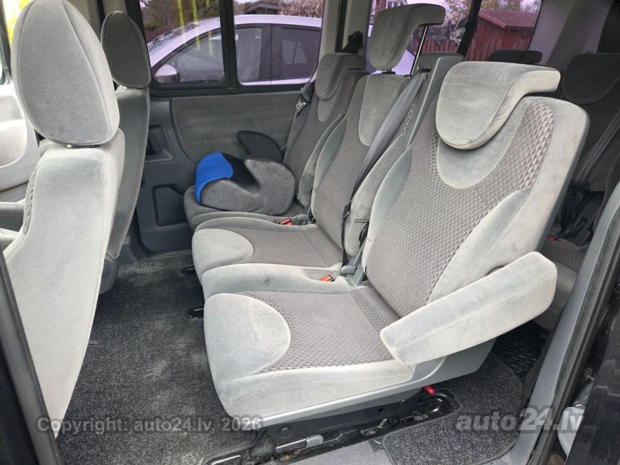 Black Citroen Jumpy 2015 in Maardu, with an engine capacity of 2.00 L and mileage of 241 thousand km for 8000 €, photo 14 on AUTOMOTO.COM.LV