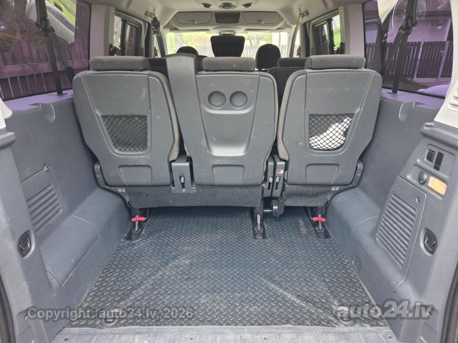 Black Citroen Jumpy 2015 in Maardu, with an engine capacity of 2.00 L and mileage of 241 thousand km for 8000 €, photo 15 on AUTOMOTO.COM.LV
