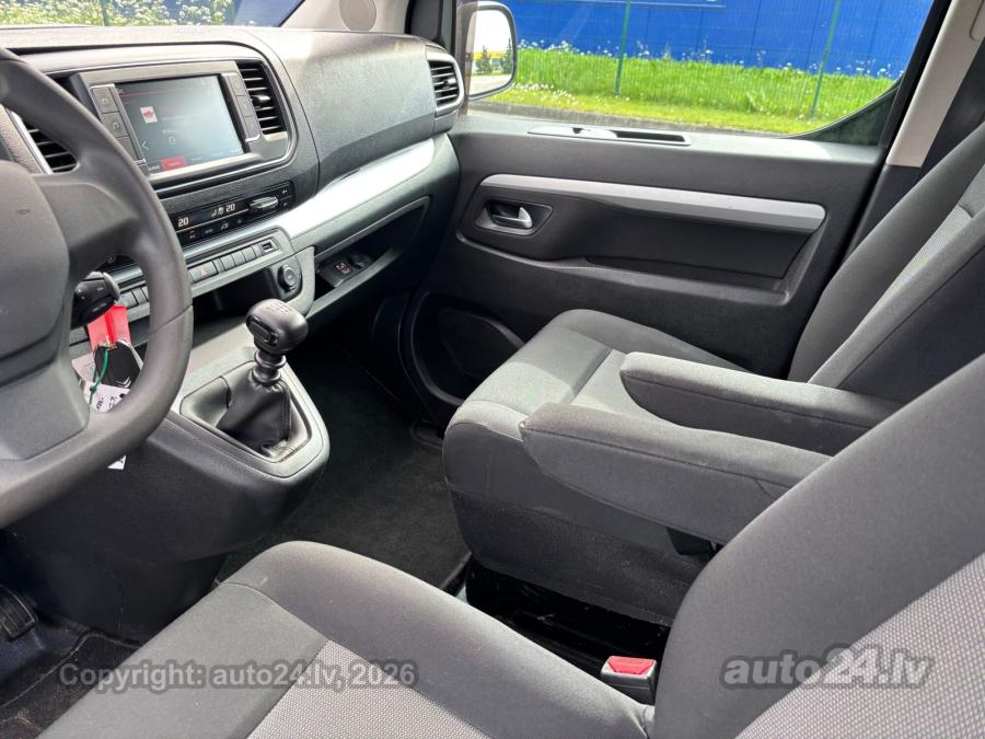 Melns Citroen Jumpy 2020 Paide, ar dzinēja tilpumu 1.50 L un nobraukumu 179 tūkst. km par 16690 €, foto 13 vietnē AUTOMOTO.COM.LV