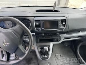 Zils Citroen Jumpy 2017 Ogre, ar dzinēja tilpumu 2.00 L un nobraukumu 200 tūkst. km par 7800 €, foto 3 vietnē AUTOMOTO.COM.LV