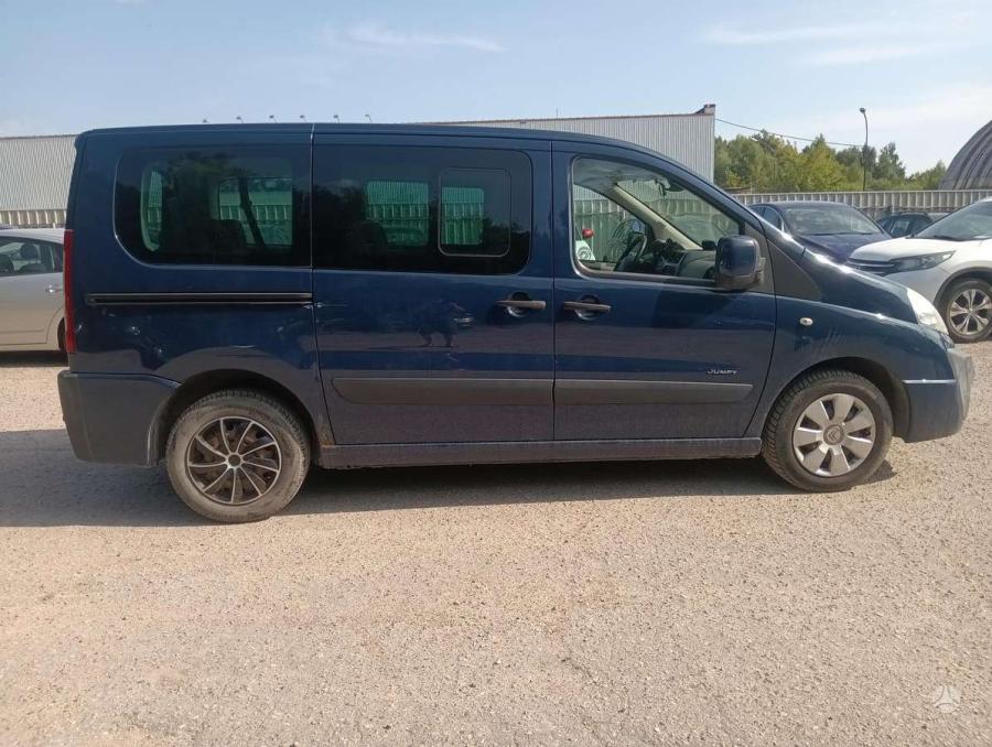 Zils Citroen Jumpy 2008 Utena, ar dzinēja tilpumu 2.00 L un nobraukumu 315 tūkst. km par 3650 €, foto 7 vietnē AUTOMOTO.COM.LV