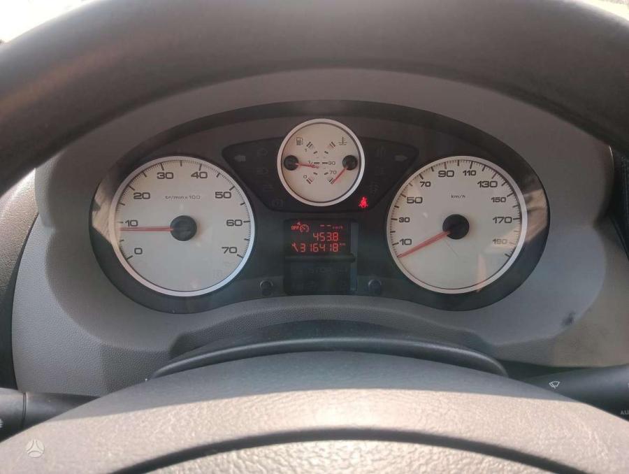 Zils Citroen Jumpy 2008 Utena, ar dzinēja tilpumu 2.00 L un nobraukumu 315 tūkst. km par 3650 €, foto 17 vietnē AUTOMOTO.COM.LV