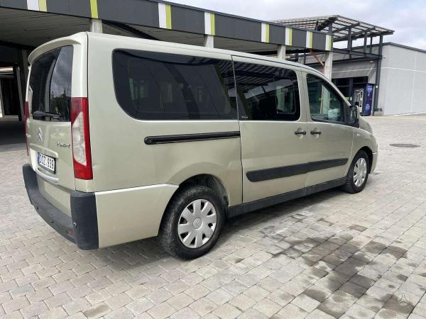 Brown Citroen Jumpy 2009 in Vilnius, with an engine capacity of 2.00 L and mileage of 350 thousand km for 3000 €, photo 9 on AUTOMOTO.COM.LV