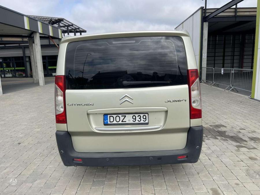 Brown Citroen Jumpy 2009 in Vilnius, with an engine capacity of 2.00 L and mileage of 350 thousand km for 3000 €, photo 11 on AUTOMOTO.COM.LV