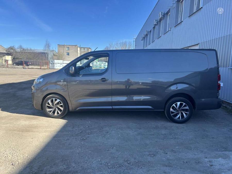 Brown Citroen Jumpy 2017 in Siauliai, with an engine capacity of 2.00 L and mileage of 242 thousand km for 4500 €, photo 3 on AUTOMOTO.COM.LV