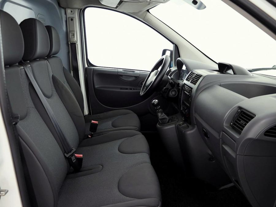 Green Citroen Jumpy 2014 in Tallinn, with an engine capacity of 2.00 L and mileage of 233 thousand km for 2299 €, photo 15 on AUTOMOTO.COM.LV