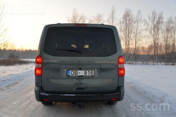 Zaļš Citroen Jumpy 2025 Rīga, ar dzinēja tilpumu 2.00 L un nobraukumu 8 tūkst. km par 37200 €, foto 5 vietnē AUTOMOTO.COM.LV
