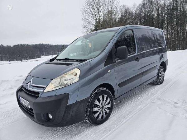 Pelēks Citroen Jumpy 2008 Viļņa, ar dzinēja tilpumu 2.00 L un nobraukumu 380 tūkst. km par 1700 €, foto 1 vietnē AUTOMOTO.COM.LV