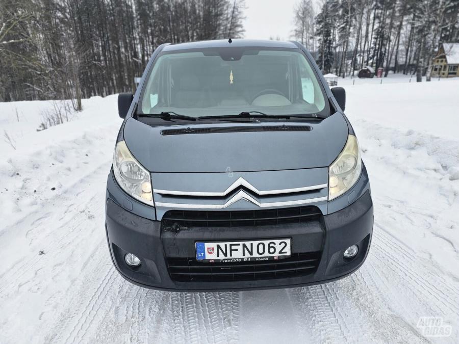 Pelēks Citroen Jumpy 2008 Viļņa, ar dzinēja tilpumu 2.00 L un nobraukumu 380 tūkst. km par 1700 €, foto 3 vietnē AUTOMOTO.COM.LV