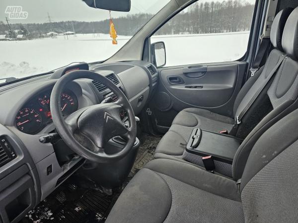 Pelēks Citroen Jumpy 2008 Viļņa, ar dzinēja tilpumu 2.00 L un nobraukumu 380 tūkst. km par 1700 €, foto 7 vietnē AUTOMOTO.COM.LV