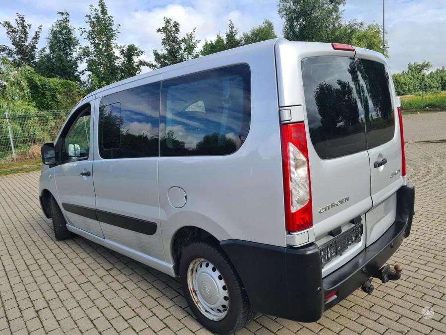 Grey Citroen Jumpy 2011 in Marijampole, with an engine capacity of 2.00 L and mileage of 287 thousand km for 3299 €, photo 8 on AUTOMOTO.COM.LV