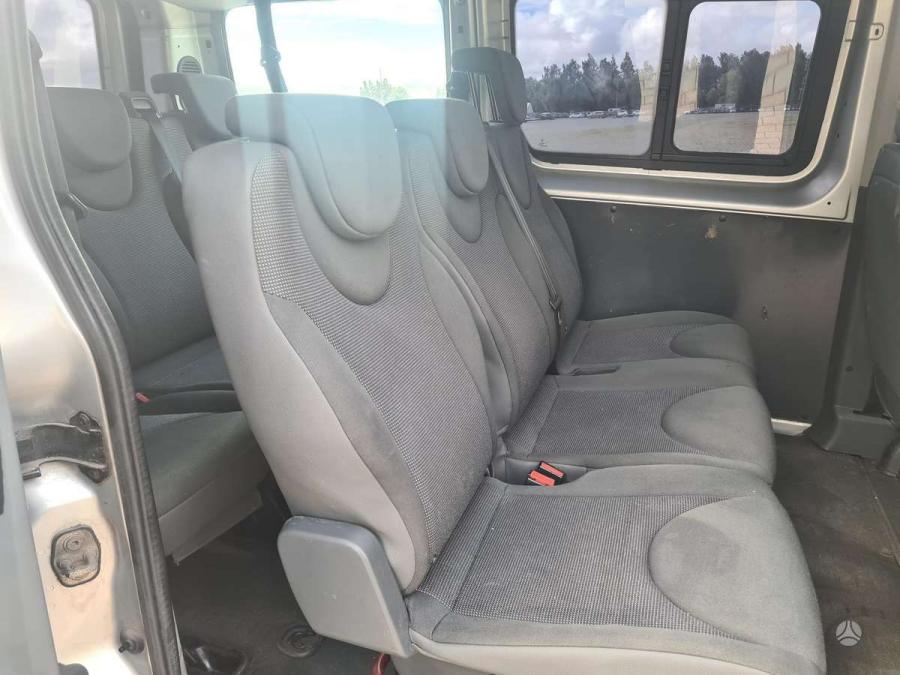 Grey Citroen Jumpy 2011 in Marijampole, with an engine capacity of 2.00 L and mileage of 287 thousand km for 3299 €, photo 13 on AUTOMOTO.COM.LV