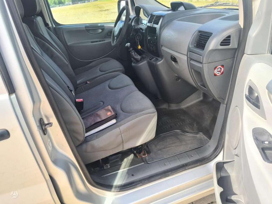 Grey Citroen Jumpy 2011 in Marijampole, with an engine capacity of 2.00 L and mileage of 287 thousand km for 3299 €, photo 15 on AUTOMOTO.COM.LV