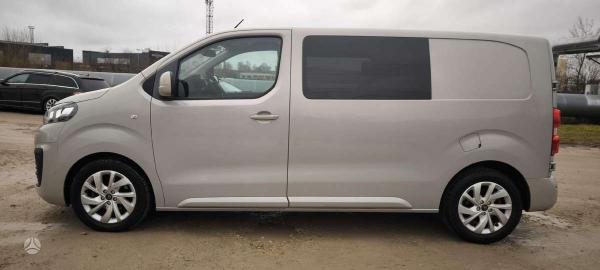 Grey Citroen Jumpy 2019 in Kaunas, with an engine capacity of 2.00 L and mileage of 245 thousand km for 9800 €, photo 11 on AUTOMOTO.COM.LV