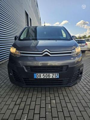 Grey Citroen Jumpy 2019 in Taurage, with an engine capacity of 2.00 L and mileage of 300 thousand km for 4300 €, photo 3 on AUTOMOTO.COM.LV