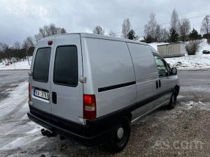 Серый Ситроен Jumpy 2004 в Валмиера, объемом двигателя 2.00 л и пробегом 260 тыс. км за 1650 €, фото 8 на AUTOMOTO.COM.LV