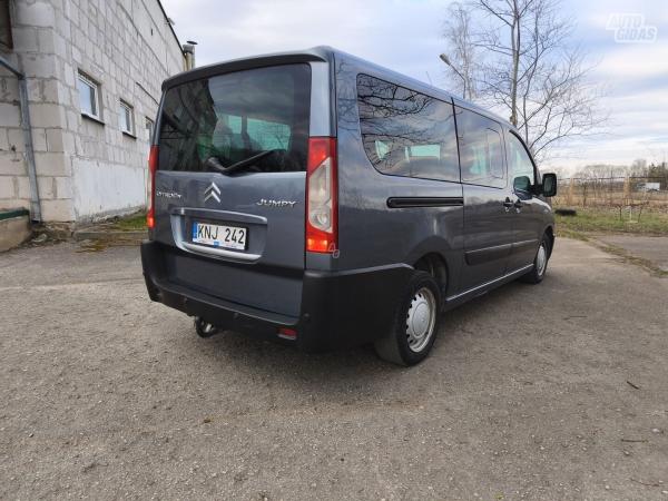 Pelēks Citroen Jumpy 2011 Šauļi, ar dzinēja tilpumu 2.00 L un nobraukumu 293 tūkst. km par 5700 €, foto 6 vietnē AUTOMOTO.COM.LV