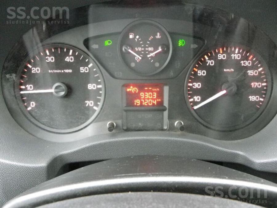 Pelēks Citroen Jumpy 2016 Valka, ar dzinēja tilpumu 2.00 L un nobraukumu 197 tūkst. km par 5700 €, foto 10 vietnē AUTOMOTO.COM.LV
