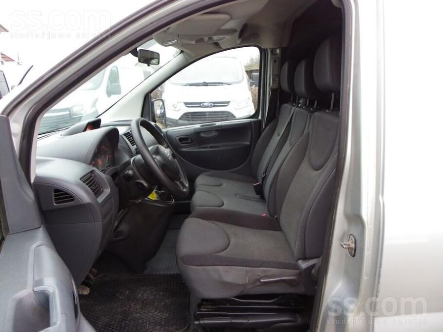 Pelēks Citroen Jumpy 2016 Valka, ar dzinēja tilpumu 2.00 L un nobraukumu 197 tūkst. km par 5700 €, foto 14 vietnē AUTOMOTO.COM.LV
