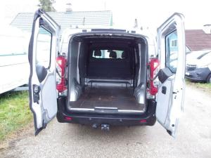 Pelēks Citroen Jumpy 2016 Valka, ar dzinēja tilpumu 2.00 L un nobraukumu 197 tūkst. km par 5700 €, foto 16 vietnē AUTOMOTO.COM.LV
