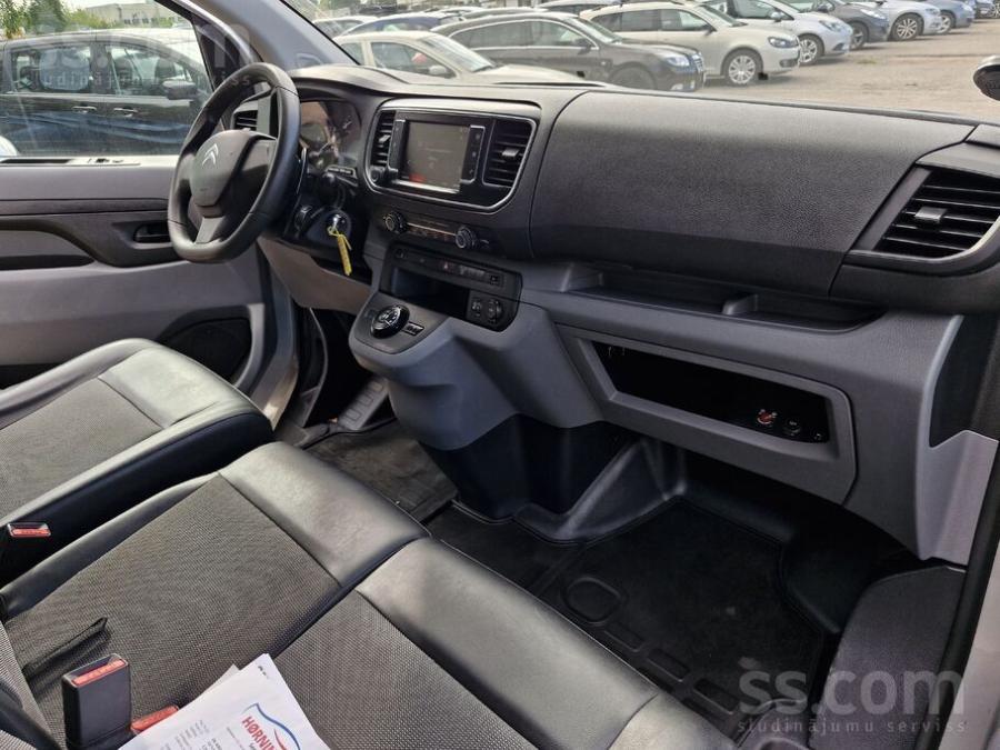 Grey Citroen Jumpy 2017 in Riga, with an engine capacity of 2.00 L and mileage of 0 thousand km for 10300 €, photo 12 on AUTOMOTO.COM.LV