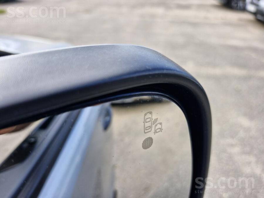 Grey Citroen Jumpy 2017 in Riga, with an engine capacity of 2.00 L and mileage of 0 thousand km for 10300 €, photo 19 on AUTOMOTO.COM.LV