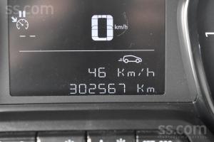 Grey Citroen Jumpy 2018 in Kuldiga, with an engine capacity of 2.00 L and mileage of 0 thousand km for 10990 €, photo 15 on AUTOMOTO.COM.LV