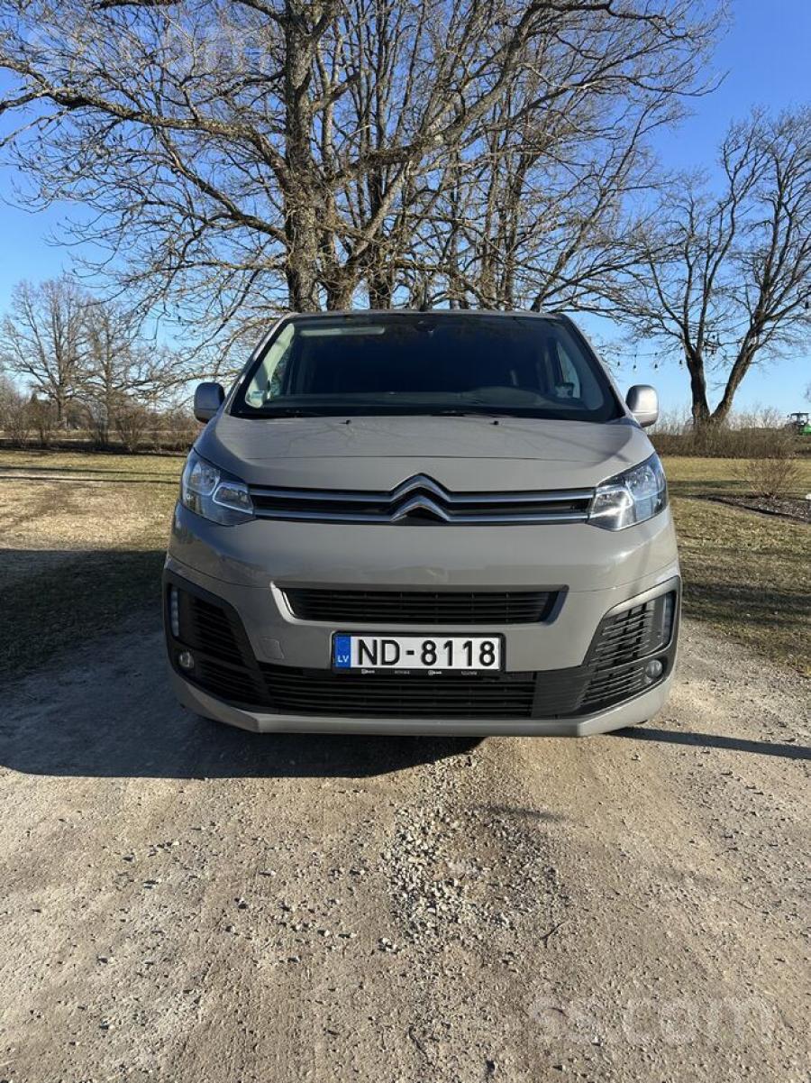 Pelēks Citroen Jumpy 2020 Valmiera, ar dzinēja tilpumu 2.00 L un nobraukumu 227 tūkst. km par 15999 €, foto 1 vietnē AUTOMOTO.COM.LV