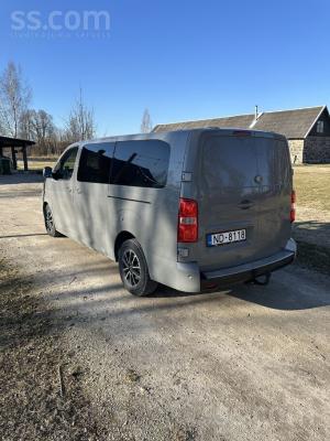 Pelēks Citroen Jumpy 2020 Valmiera, ar dzinēja tilpumu 2.00 L un nobraukumu 227 tūkst. km par 15999 €, foto 4 vietnē AUTOMOTO.COM.LV