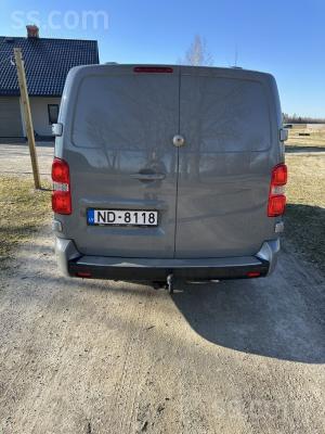 Pelēks Citroen Jumpy 2020 Valmiera, ar dzinēja tilpumu 2.00 L un nobraukumu 227 tūkst. km par 15999 €, foto 5 vietnē AUTOMOTO.COM.LV