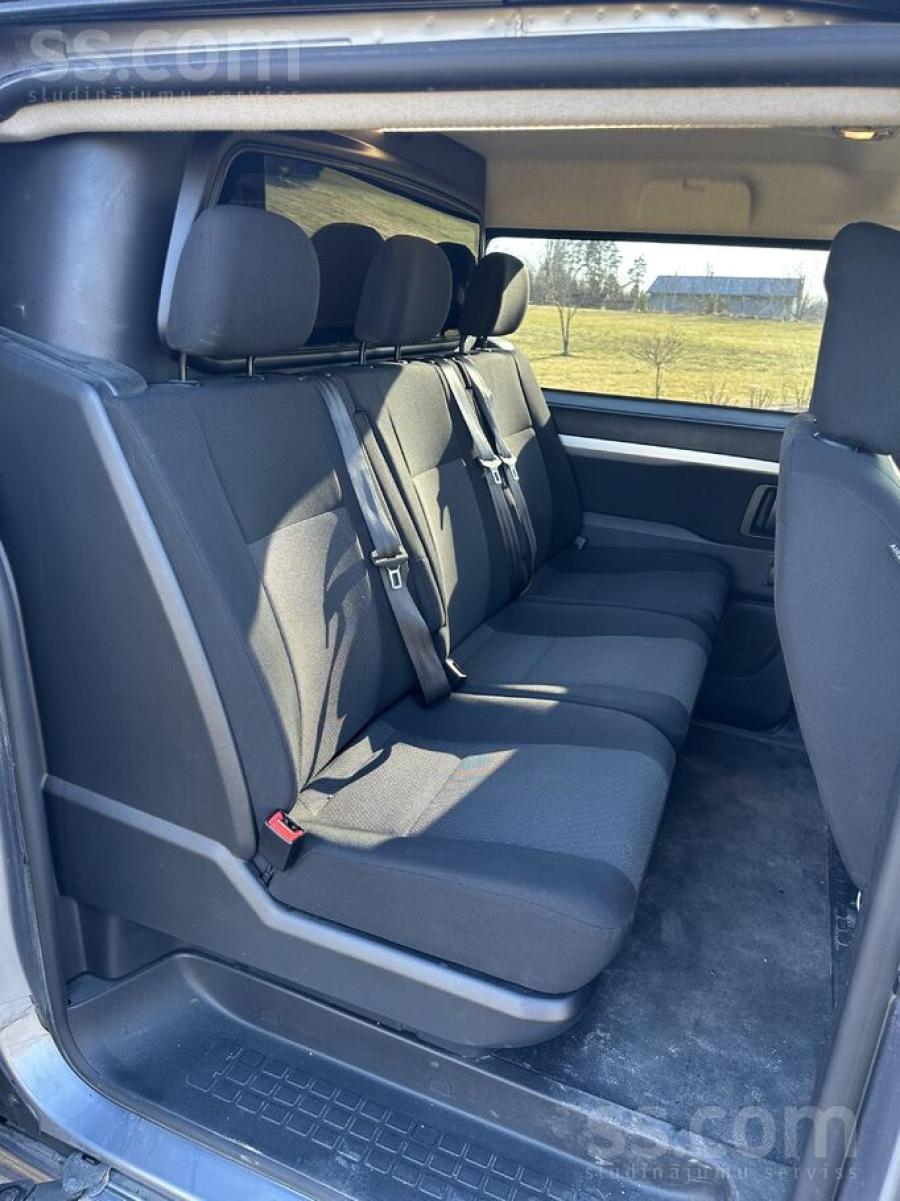 Pelēks Citroen Jumpy 2020 Valmiera, ar dzinēja tilpumu 2.00 L un nobraukumu 227 tūkst. km par 15999 €, foto 10 vietnē AUTOMOTO.COM.LV
