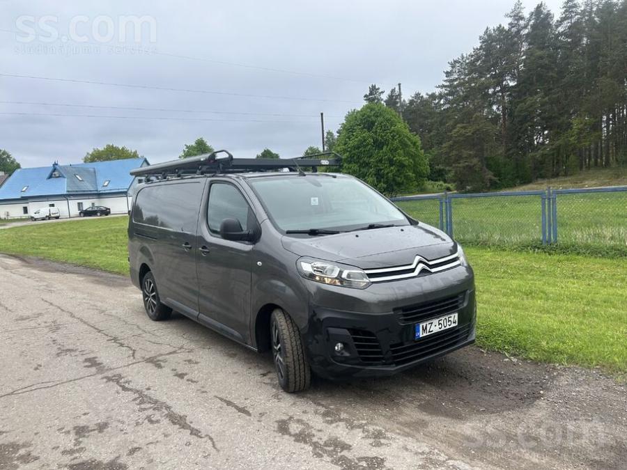 Grey Citroen Jumpy 2021 in Riga, with an engine capacity of 2.00 L and mileage of 154 thousand km for 11400 €, photo 1 on AUTOMOTO.COM.LV